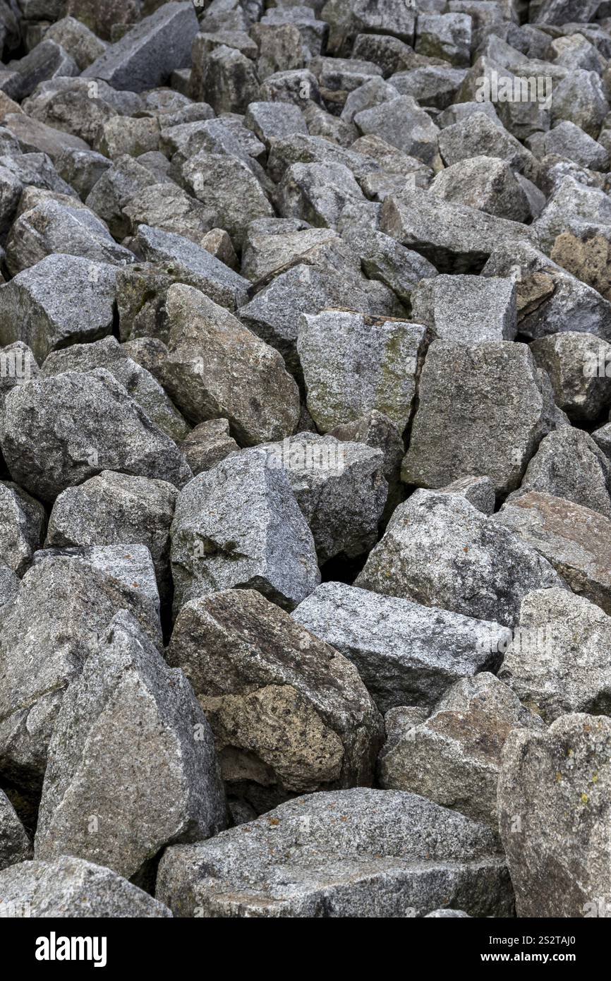 A stack of natural stones lying next to each other. Symbol photo ...