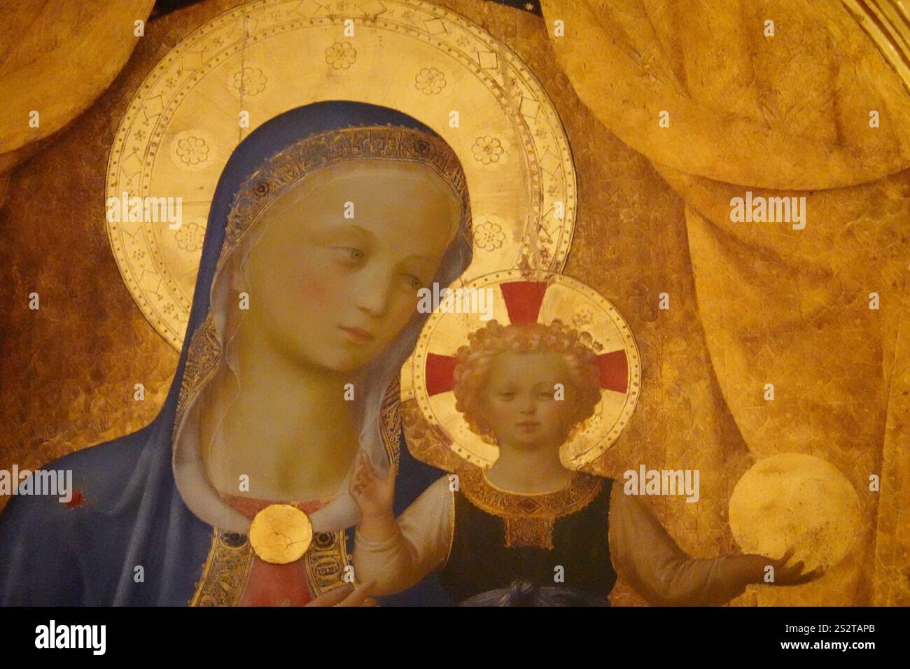 Fra Angelico, Tabernacle of the Linen-drapers, 1433-36 Stock Photo - Alamy