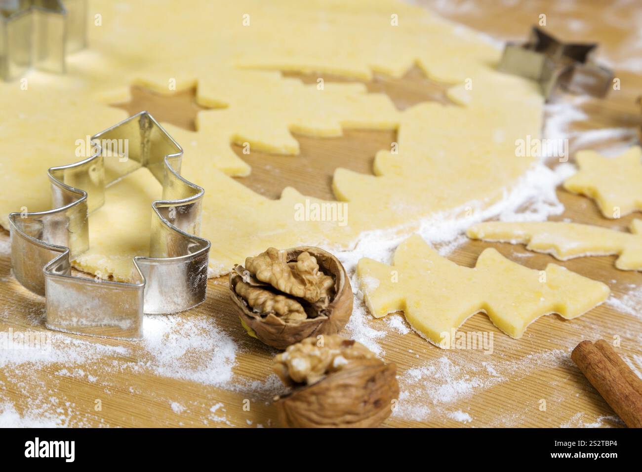Baking biscuits and biscuits for Christmas. Advent anticipation ...