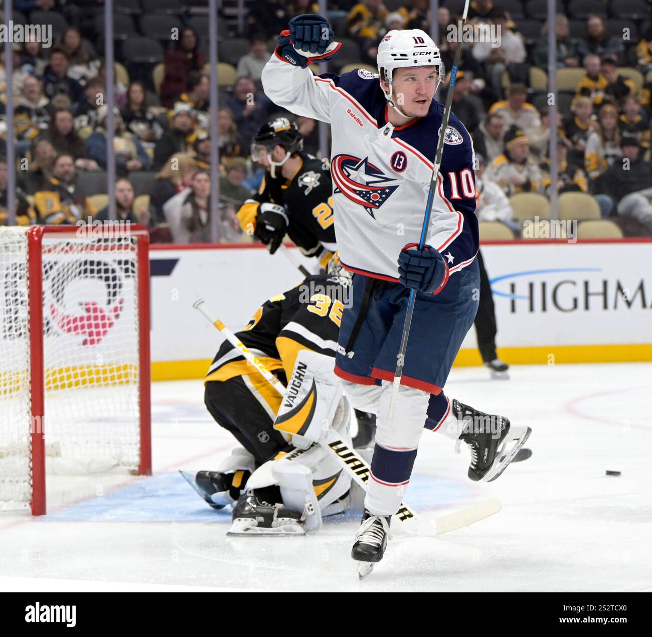 Columbus Blue Jackets left wing Dmitri Voronkov (10) celebrates his ...