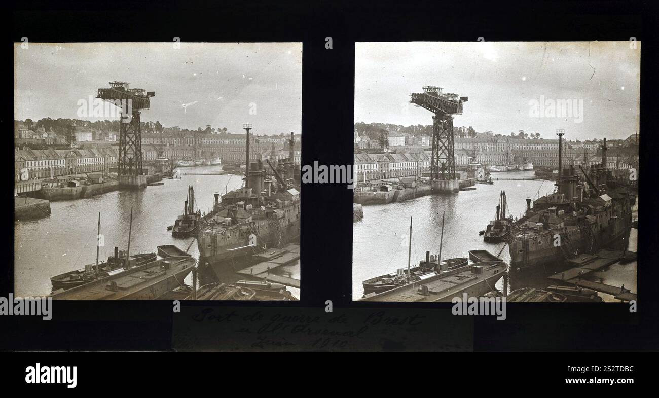 7 Port de guerre de Brest et l'Arsenal Stock Photo - Alamy