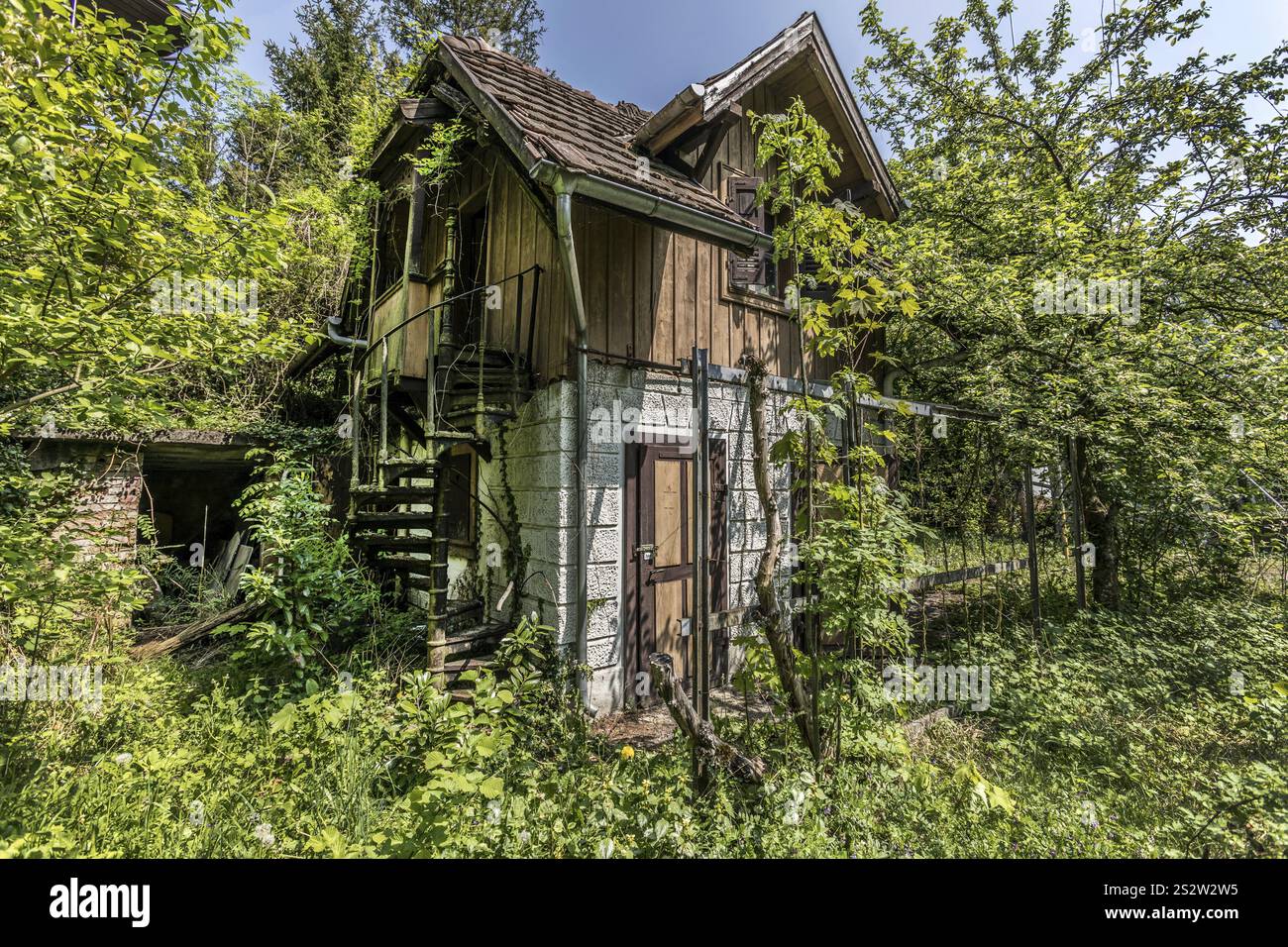 The garden house of the former factory owner's villa Sonnenheim ...