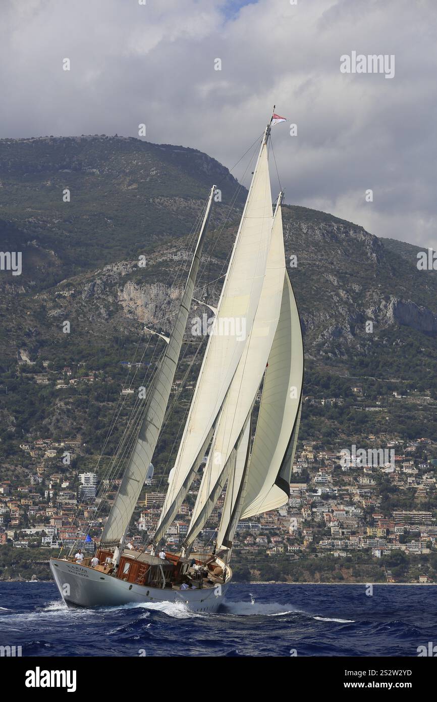90-year-old sailing yacht Three-masted topsail schooner XARIFA sails ...