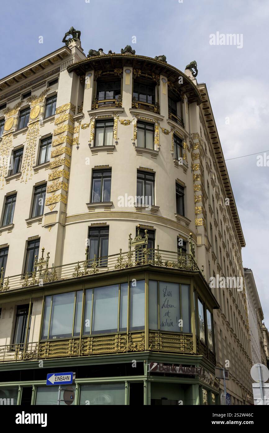 The Viennese row houses on Vienna's Naschmarkt. Architecture by Otto ...