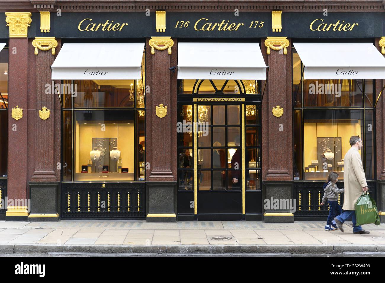 Historic Cartier shop with luxurious window display, London, London ...