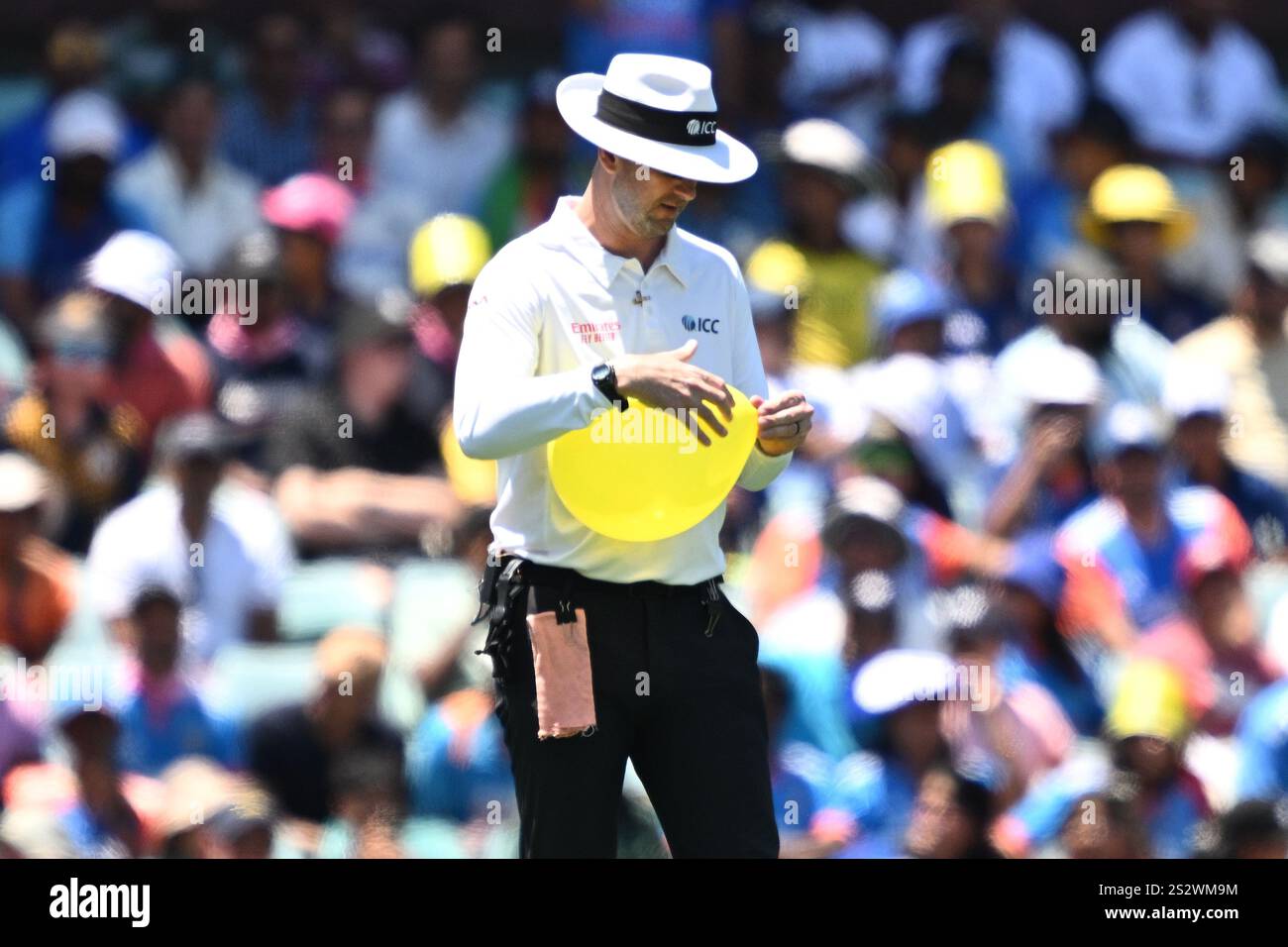 Sydney, Australia. 04th Jan, 2025. Umpire Michael Gough attempts to ...