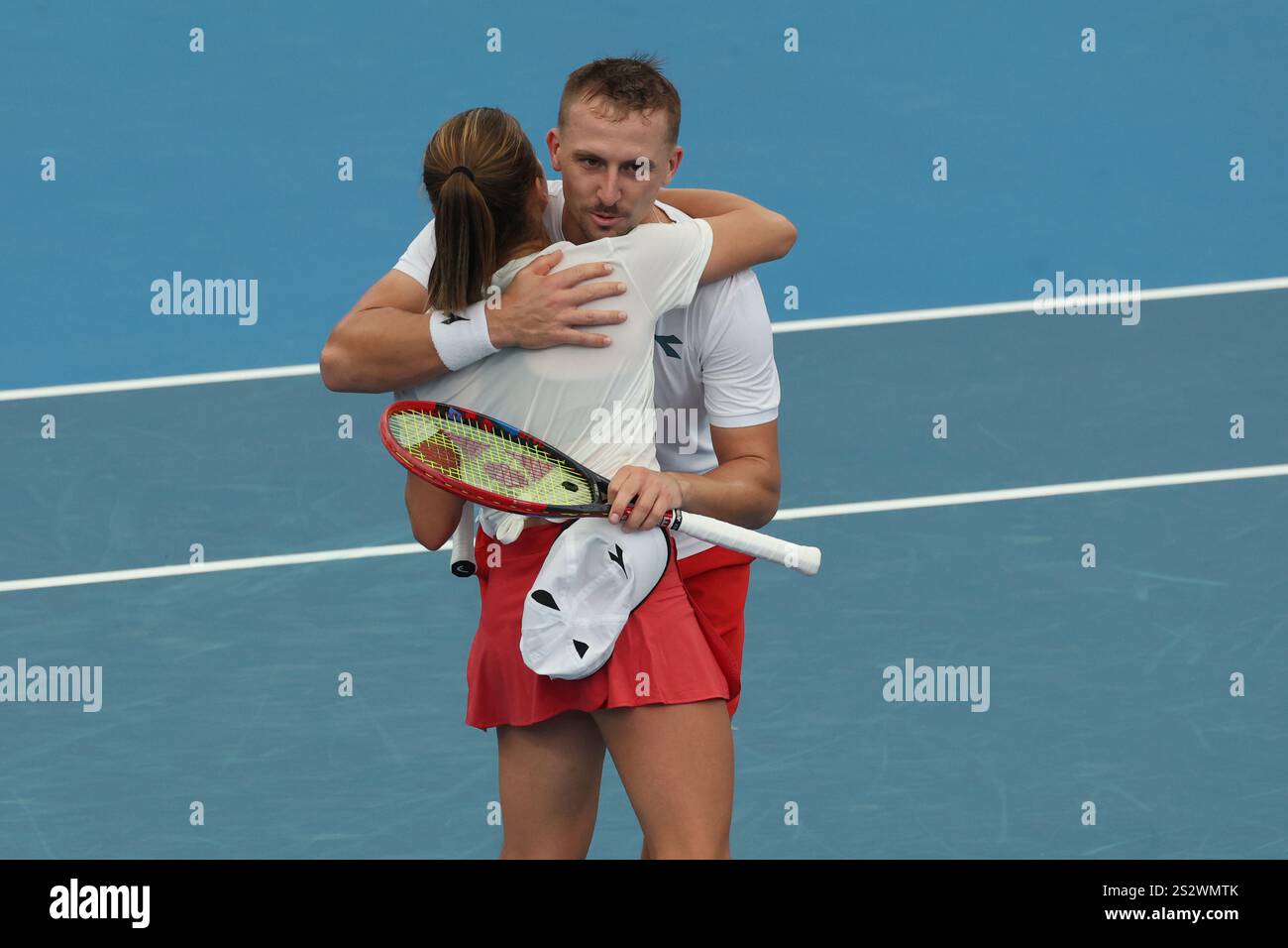 Sydney, Australia. 04th Jan, 2025. Maja Chwalinska of Team Poland and Jan Zielinski of Team ...