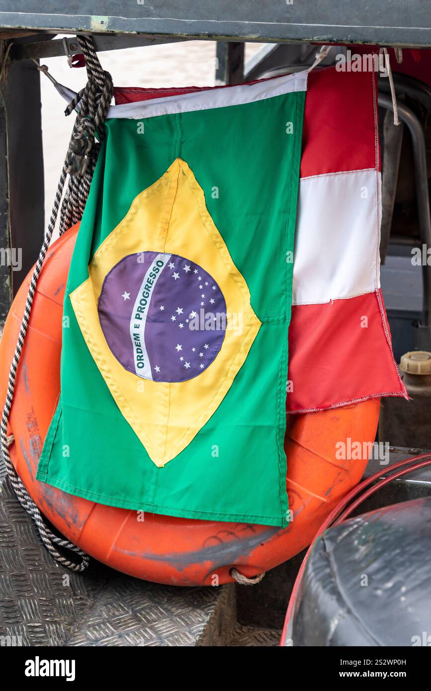 Peruvian river people hi-res stock photography and images - Alamy