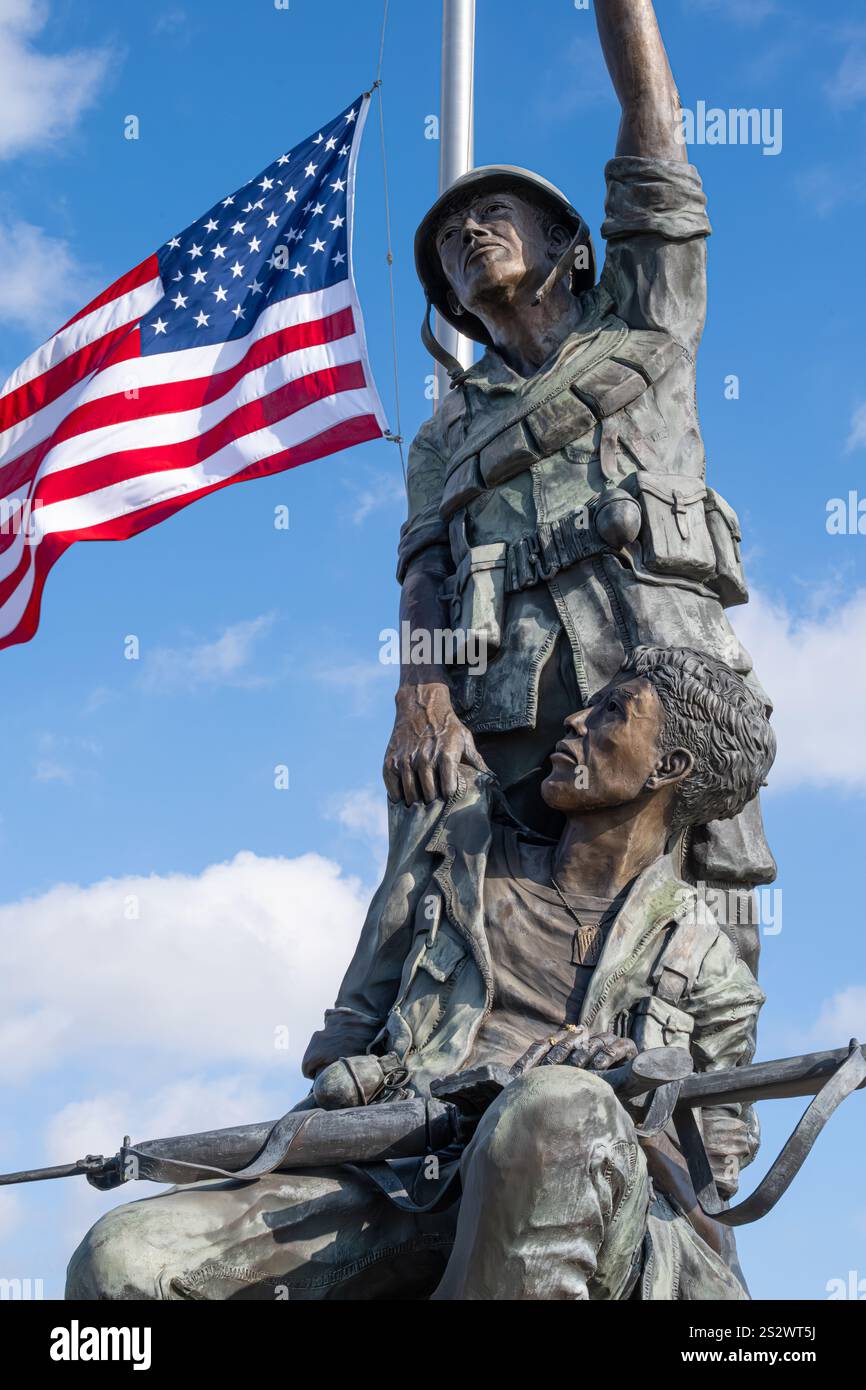 Purple Heart Memorial by sculptor Troy Jackson in Tahlequah, Oklahoma ...