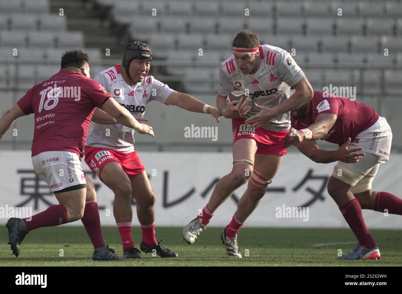 Steelers' Brodie Retallick during the 2024-25 Japan Rugby League One ...
