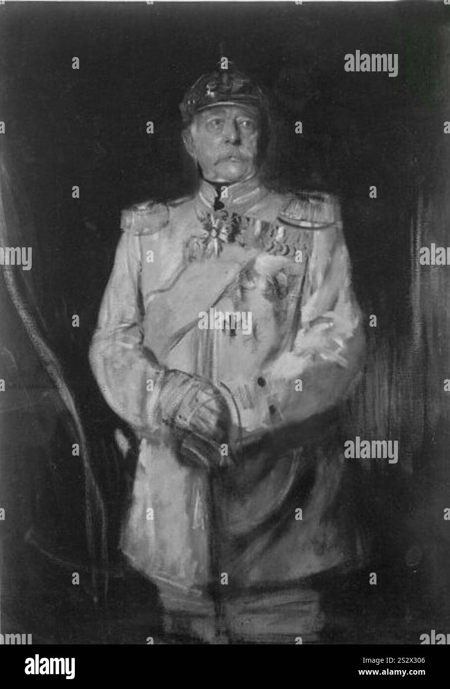 Franz von Lenbach (1836-1904) - Bismarck in Kürassieruniform (Kniestück ...