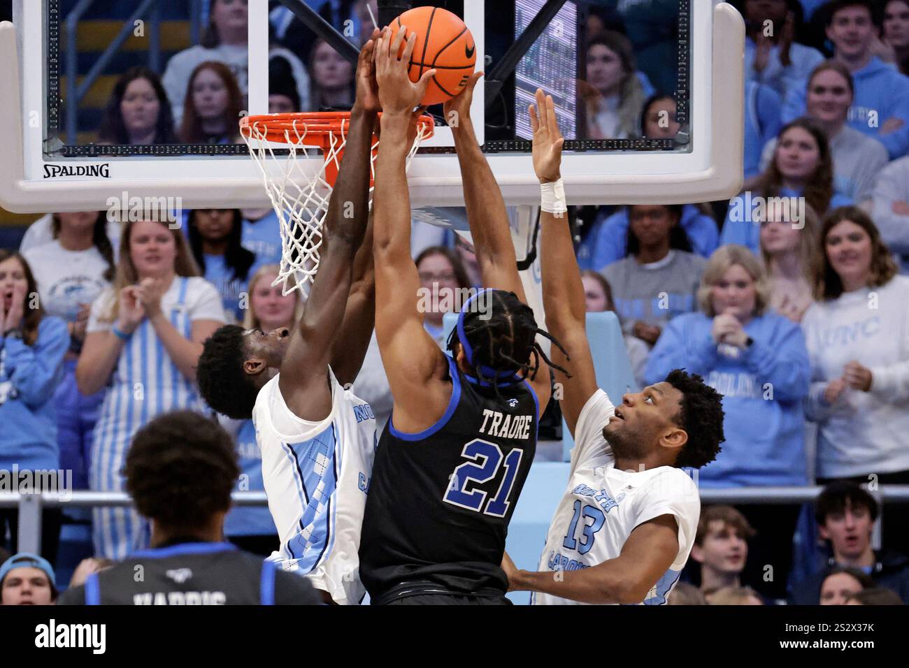 North Carolina guard Drake Powell, left, and forward Jalen Washington ...