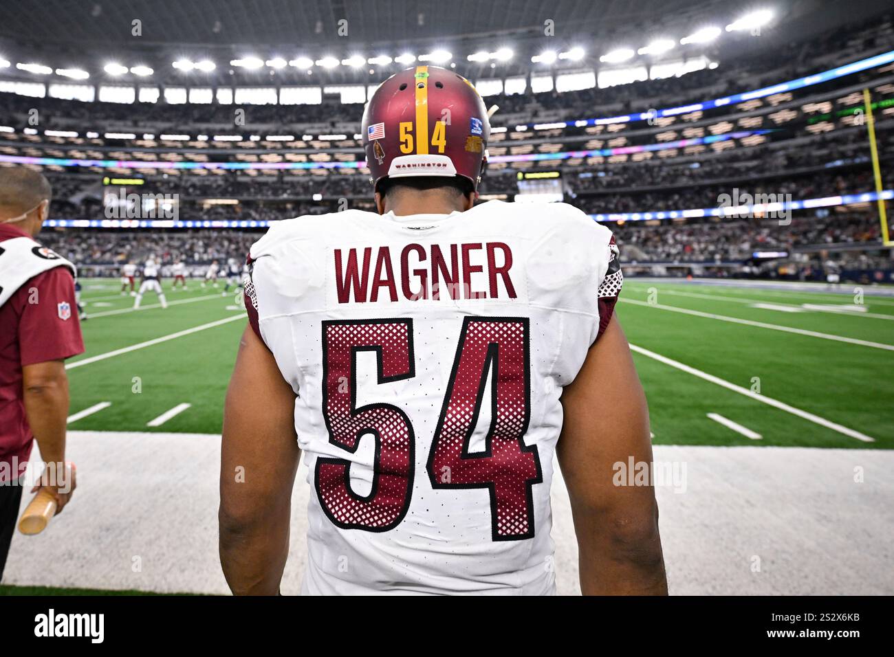 Washington Commanders linebacker Bobby Wagner (54) wears a Walter ...