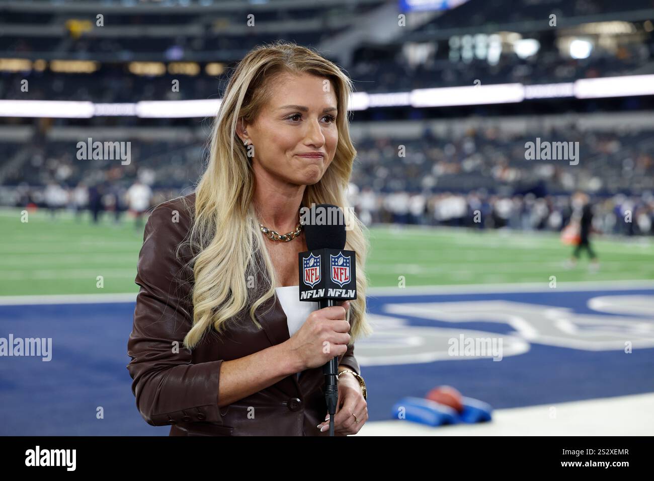 NFL network reporter Jane Slater reporting before an NFL football game ...