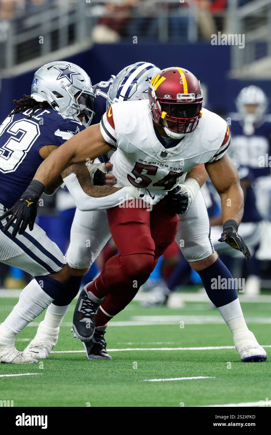 Washington Commanders linebacker Bobby Wagner (54) rushes during a NFL ...