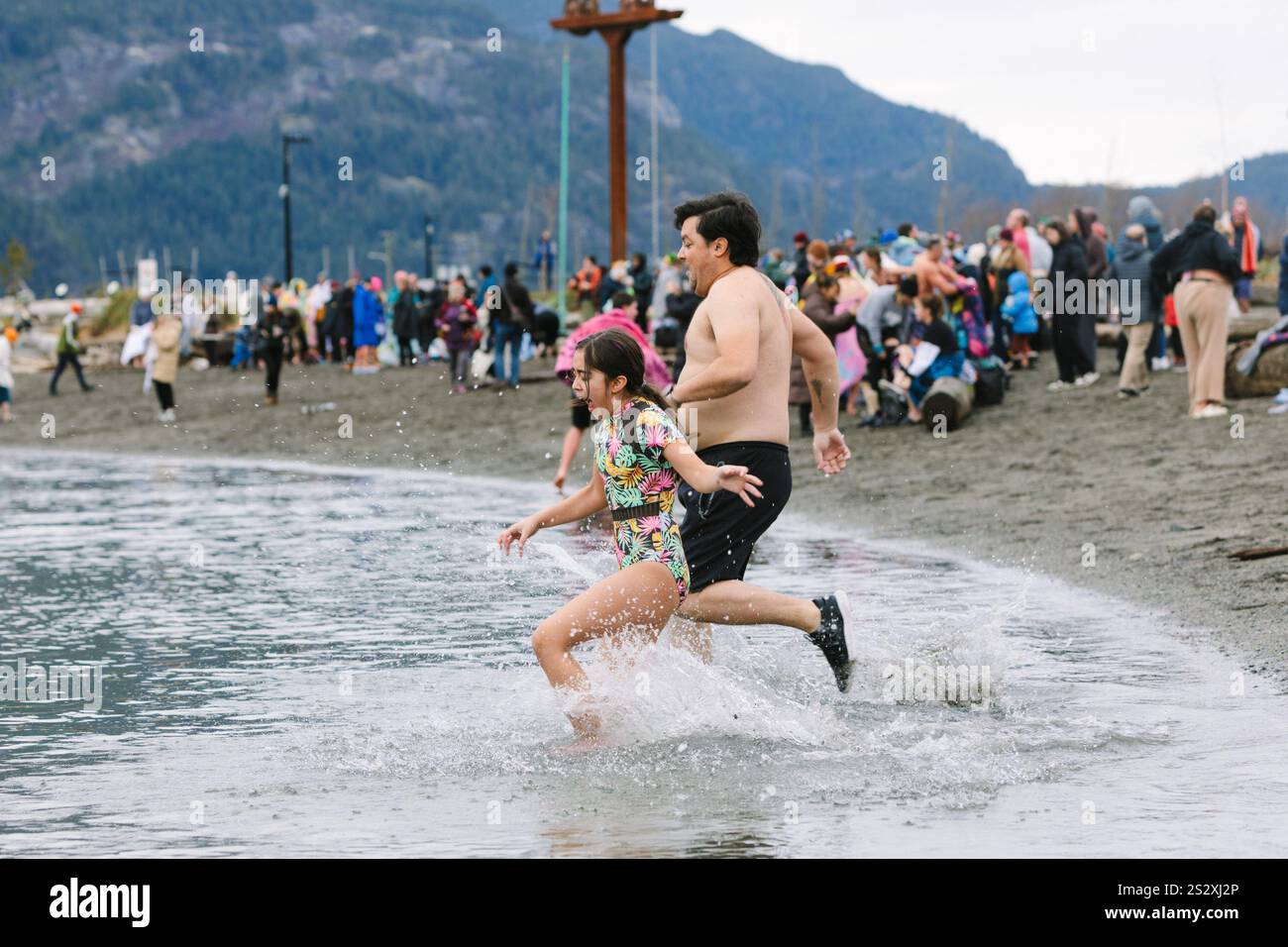 Crowds brave freezing weather for the 2025 New Year's Day Polar Bear ...