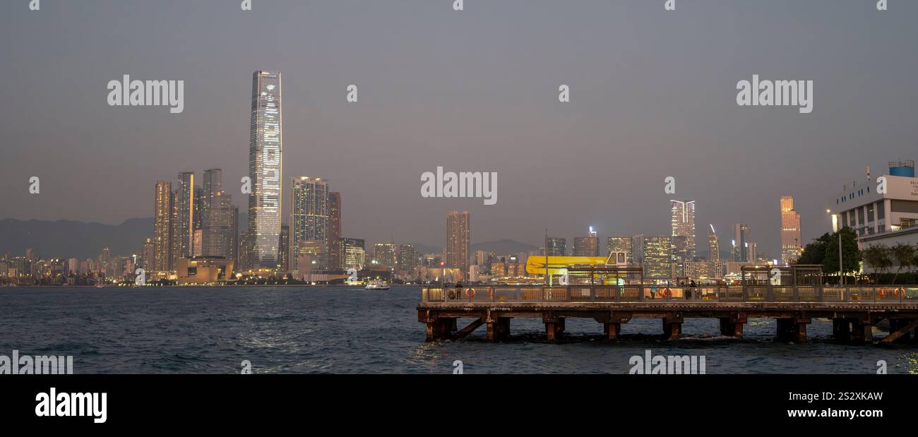 Hong Kong tallest building the International Commerce Center ICC ...