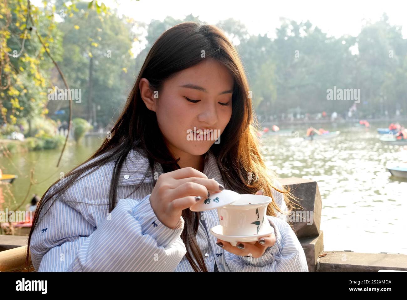 **CHINESE MAINLAND, HONG KONG, MACAU AND TAIWAN OUT** Tourists ...