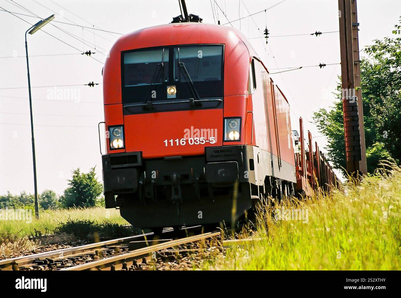Fahrt entlang der Nordbahn locomotive taurus 1116 035-5 operated by ...