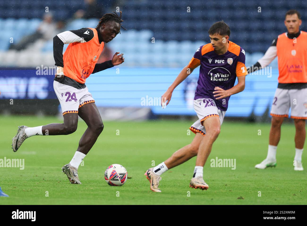 Sydney, Australia. 08th Jan, 2025. Andriano Lebib of Glory warms up ...