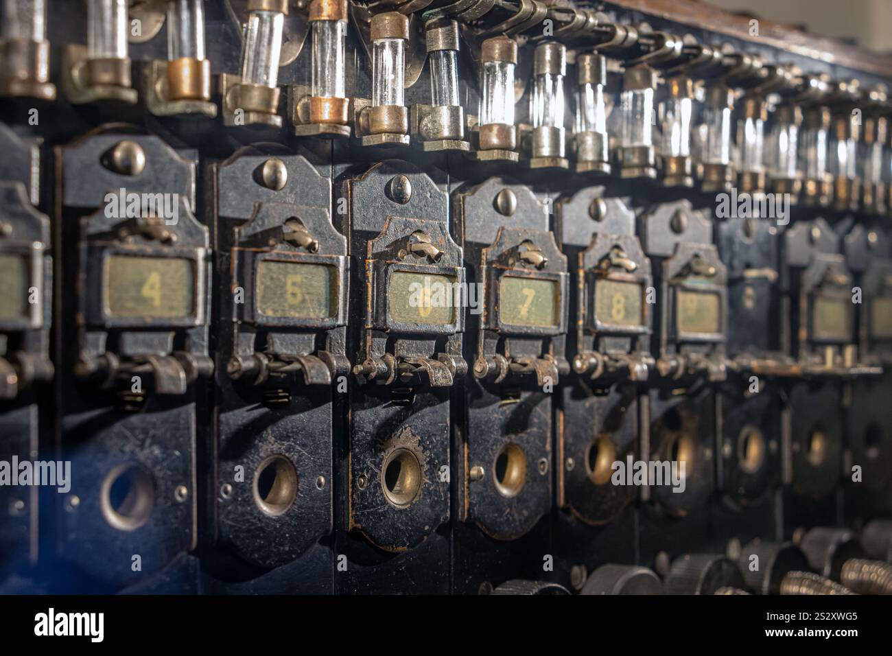 20th century communication device hi-res stock photography and images ...