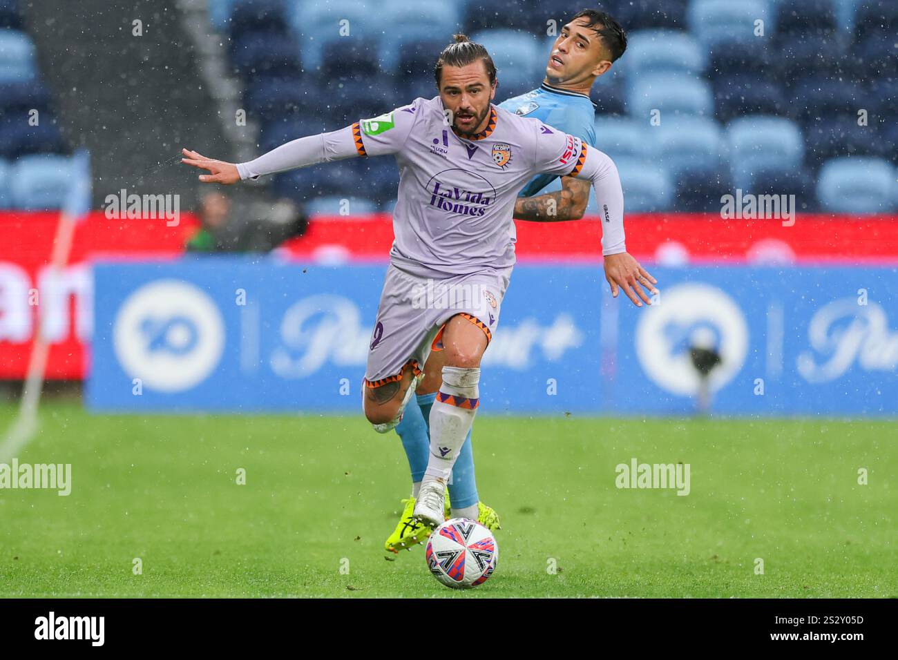 Sydney, Australia. 08th Jan, 2025. Joshua Risdon of Glory controls the ...