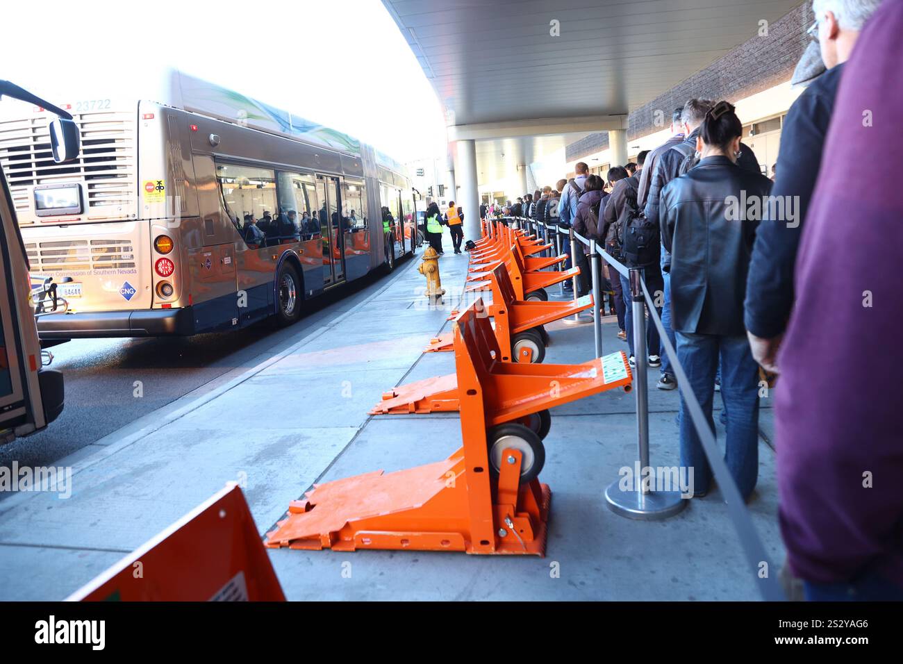 Las Vegas, United States. 07th Jan, 2025. A view of the lines of people ...
