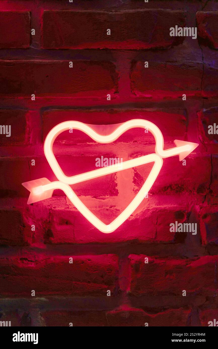 Neon heart hi-res stock photography and images - Alamy