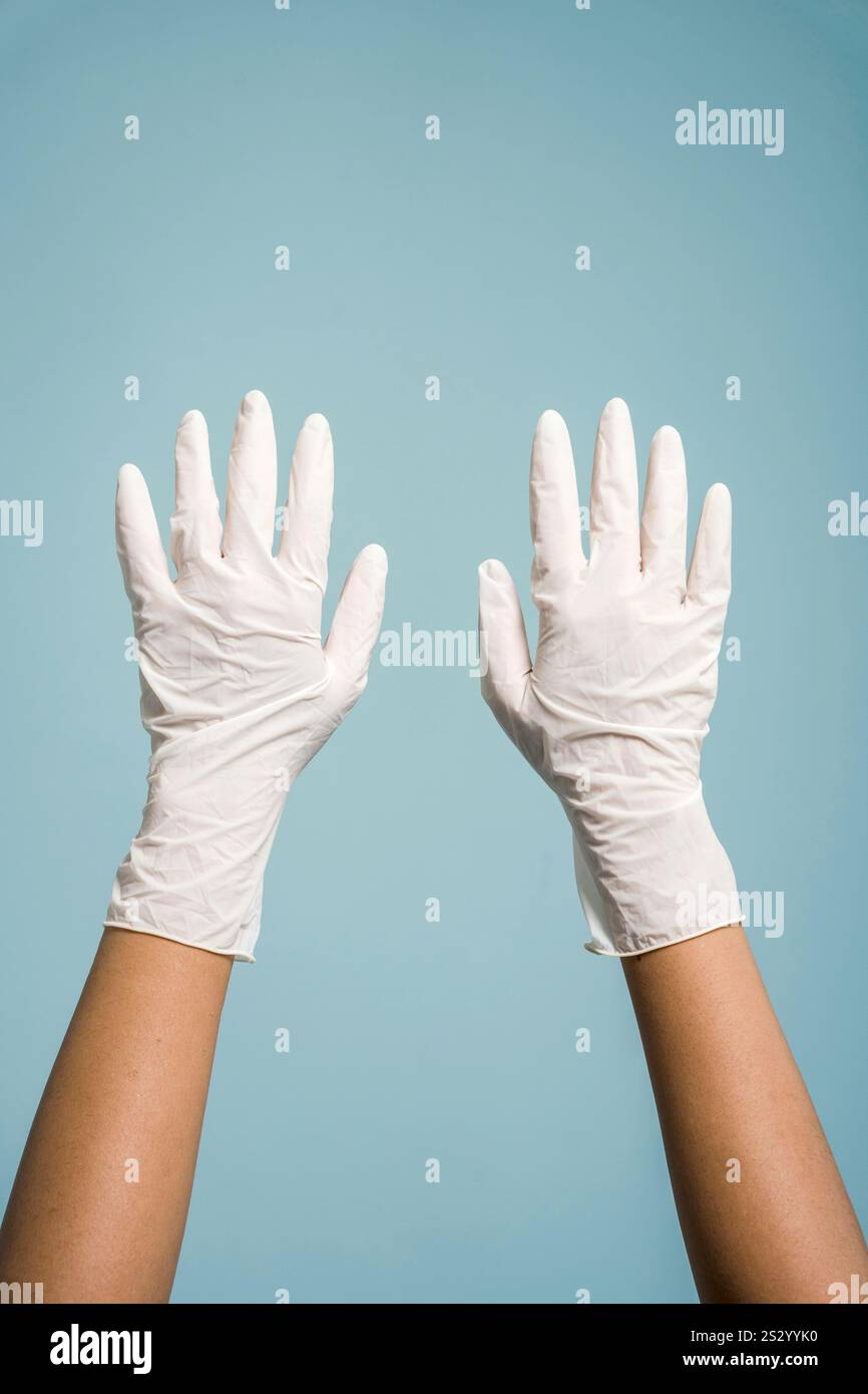 Doctor nurse in nitrile gloves hi-res stock photography and images - Alamy