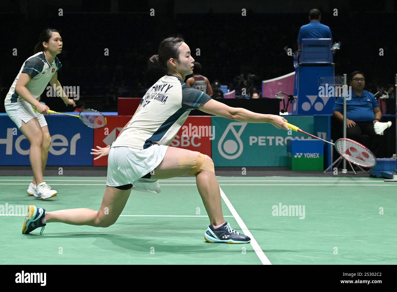 KUALA LUMPUR, Jan. 8, 2025 (Xinhua) -- Fan Ka Yan (R)/Yau Mau Ying ...