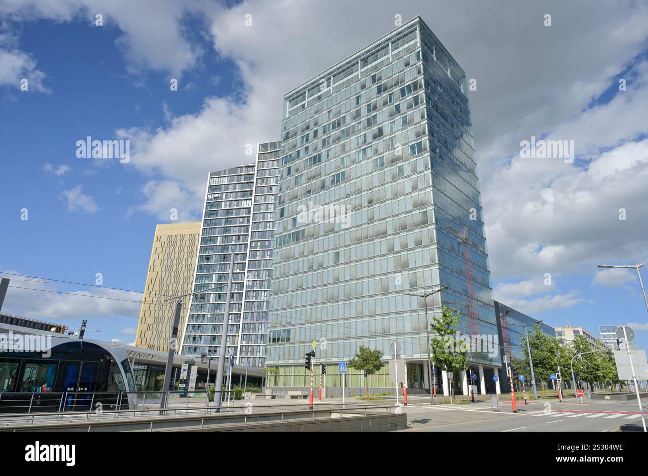 Infinity village kirchberg hi-res stock photography and images - Alamy