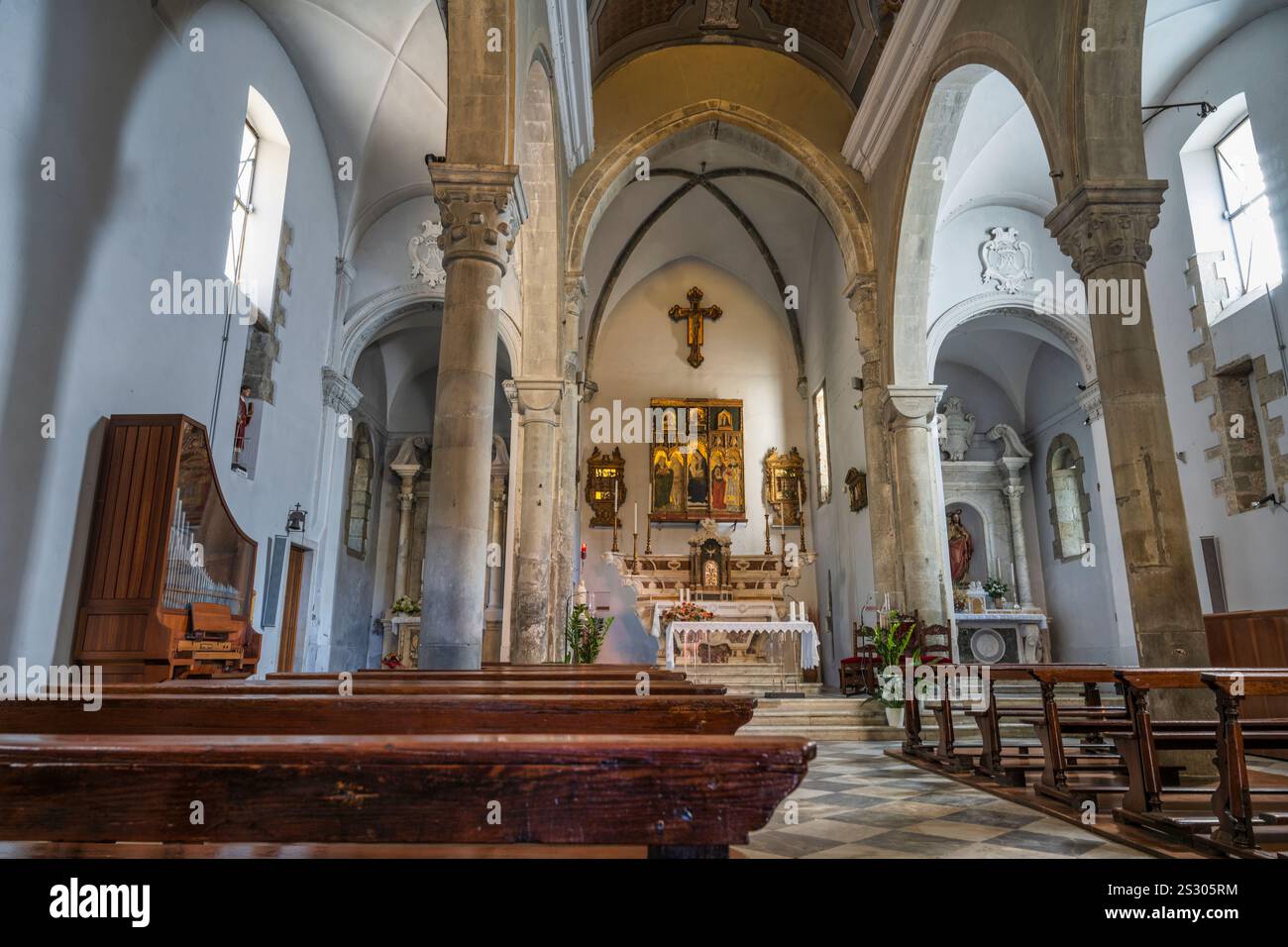 Interior of Chiesa di San Lorenzo on Piazza Papa Innocenzo IV in ...