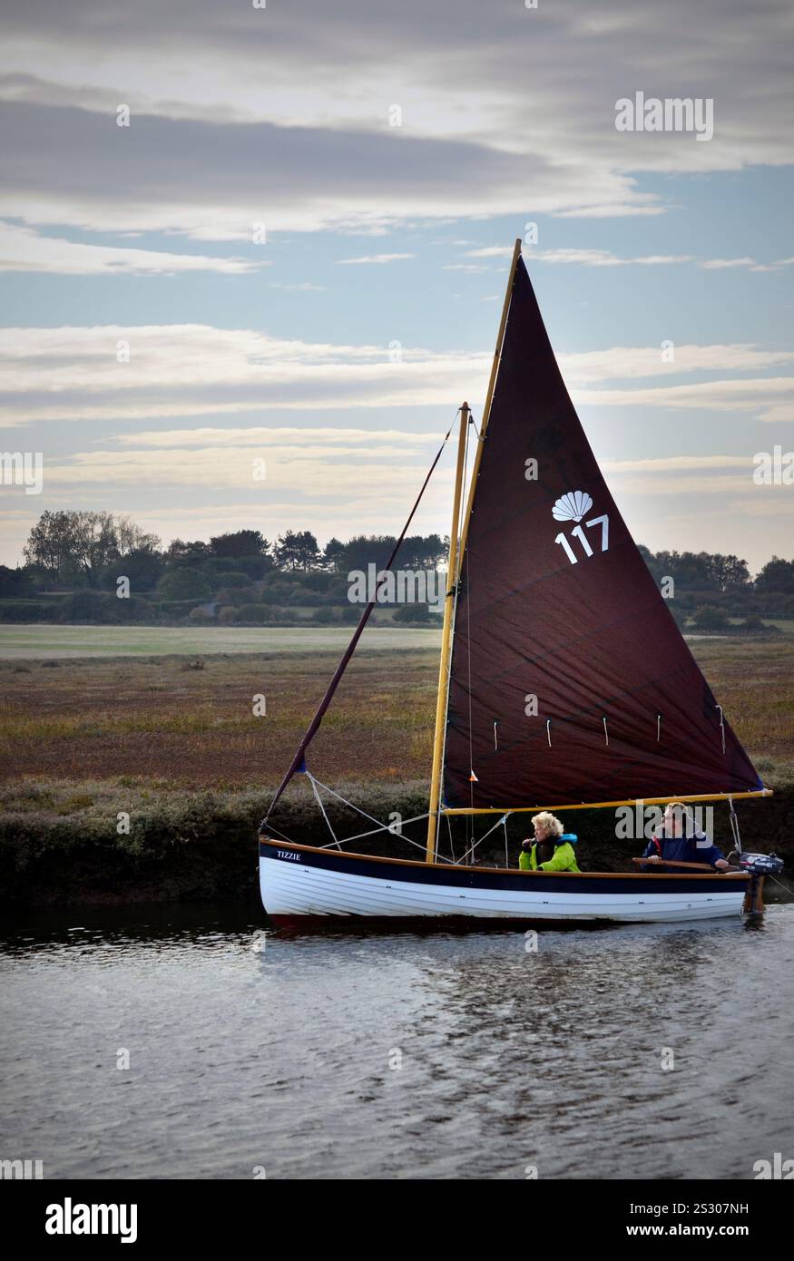 Gaff rigged sailboat hi-res stock photography and images - Alamy