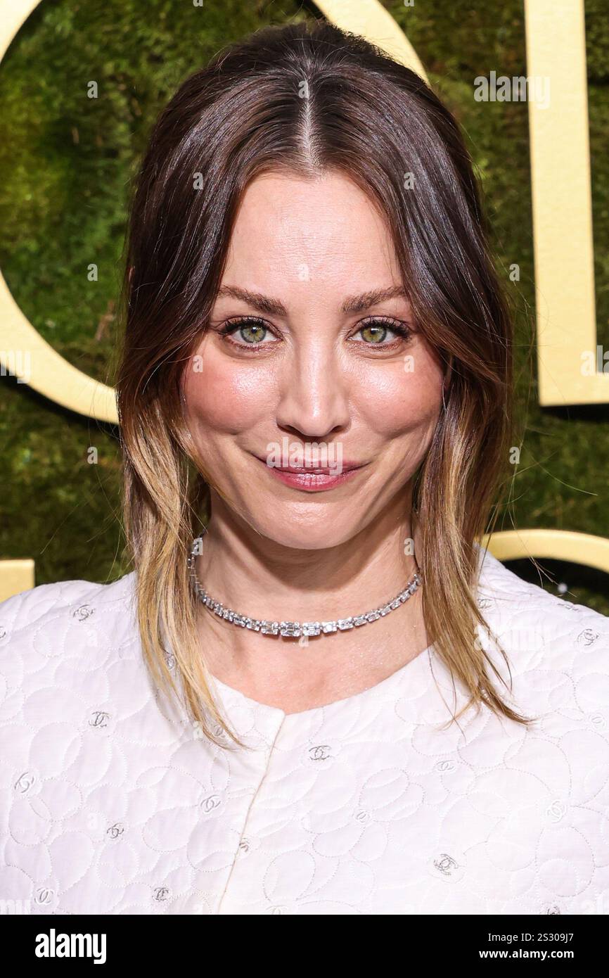 BEVERLY HILLS, LOS ANGELES, CALIFORNIA, USA - JANUARY 05: Kaley Cuoco arrives at the 82nd Annual ...