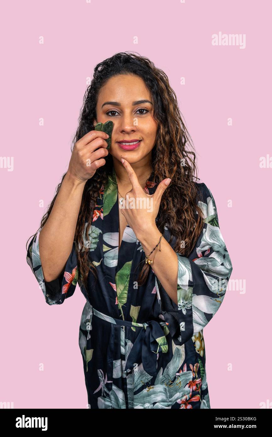 Gua sha techniques hi-res stock photography and images - Alamy