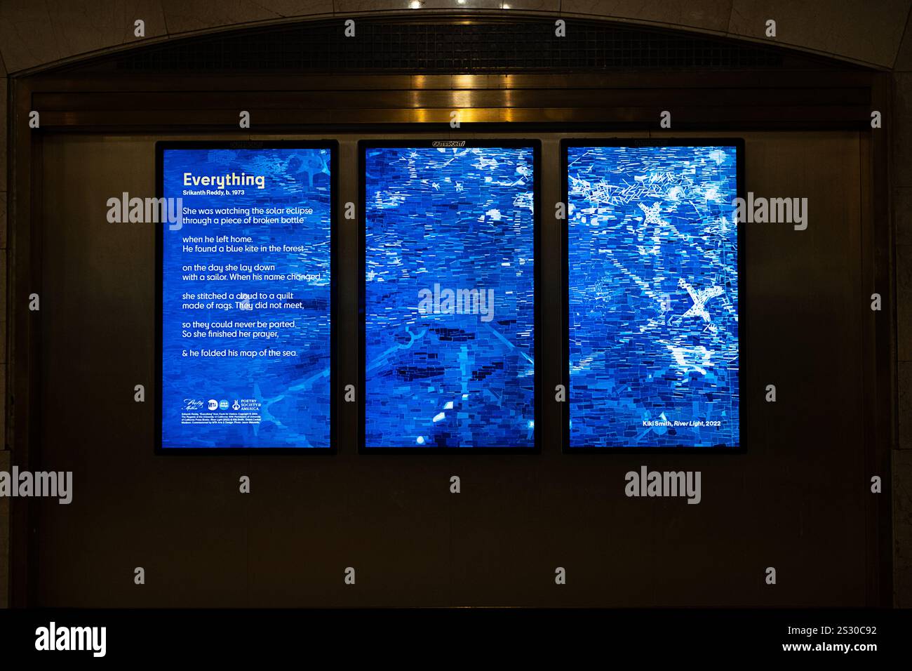 New york city mta digital ad hi-res stock photography and images - Alamy