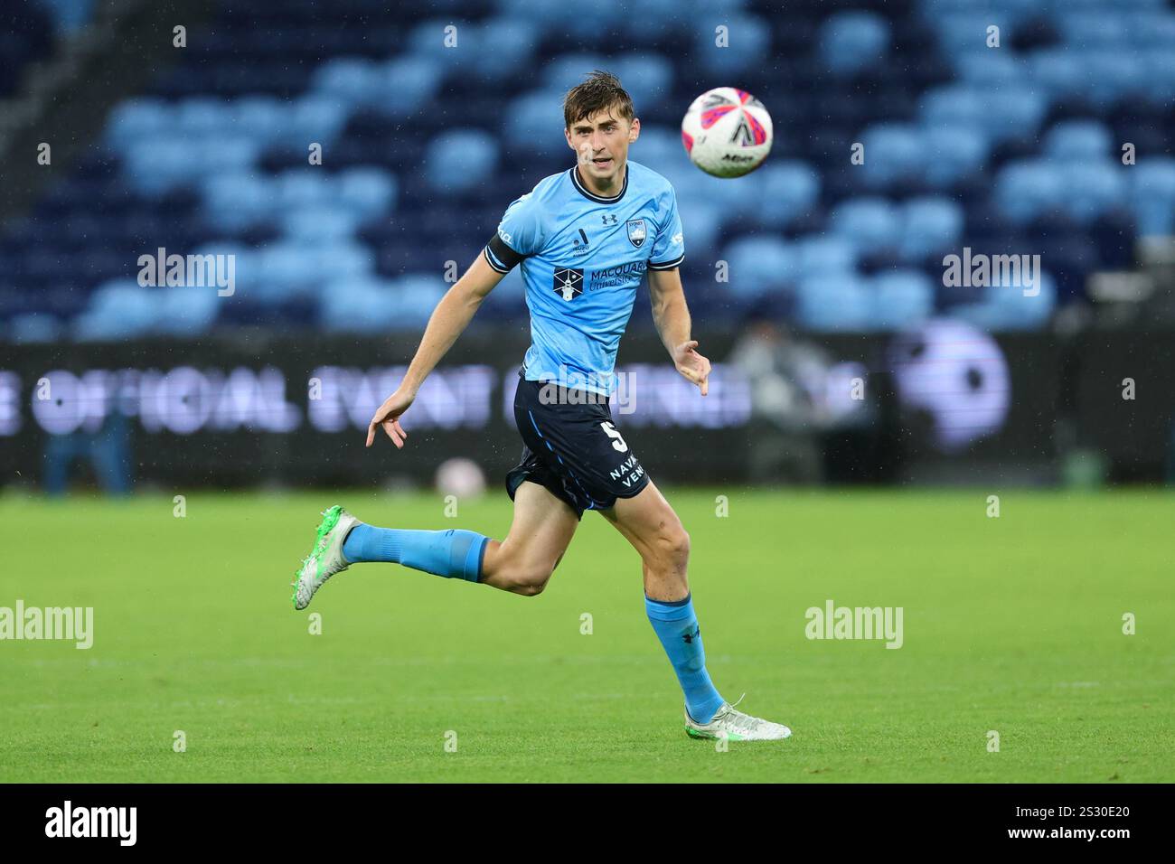Hayden Matthews of Sydney FC defends during the Isuzu UTE A-League ...