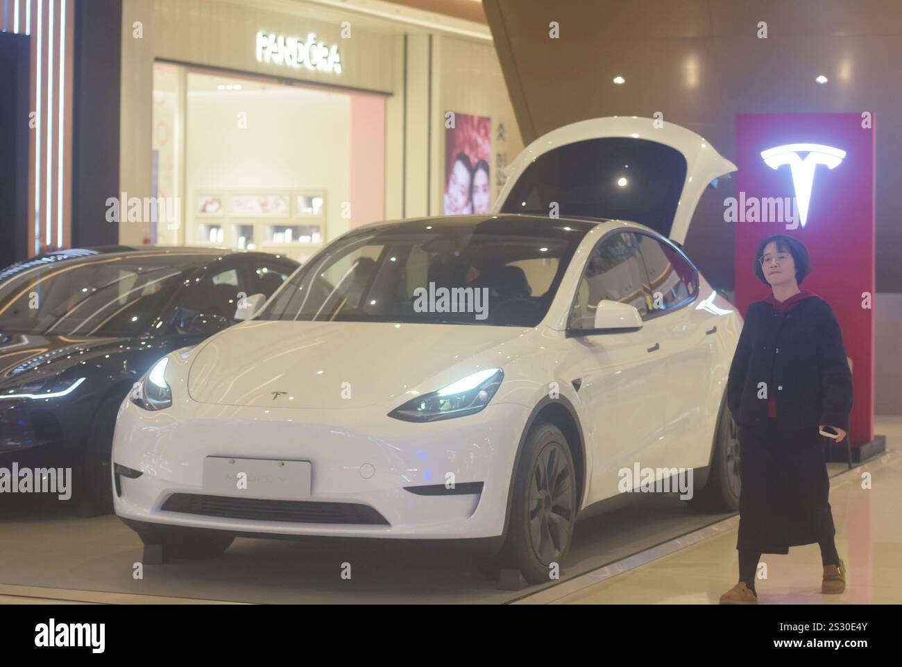 Hangzhou, China. 08th Jan, 2025. HANGZHOU, CHINA - JANUARY 8, 2025 ...