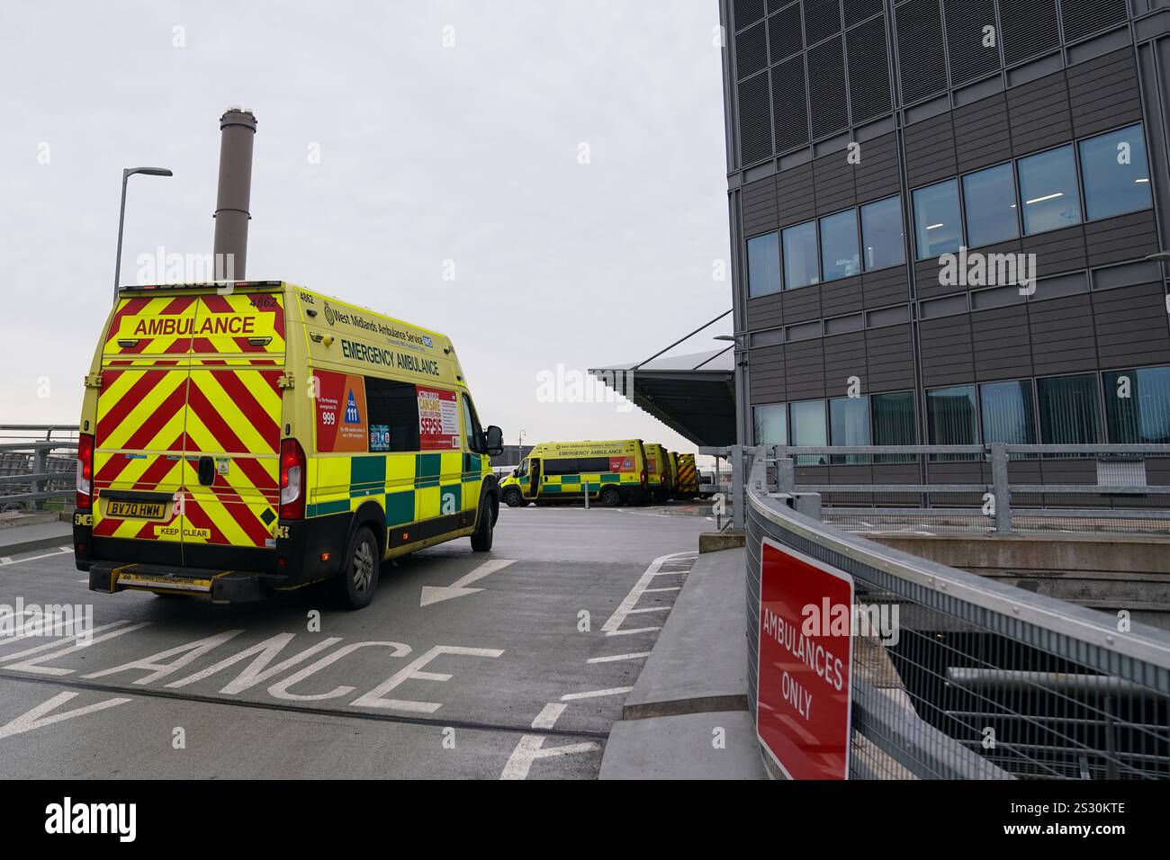 An ambulance drives into Midland Metropolitan University Hospital ...