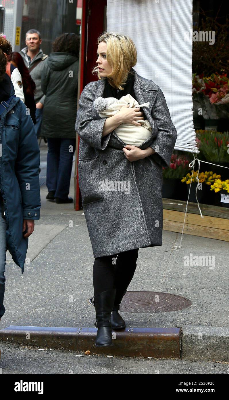 Melissa George on the set of the ABC pilot 'Dangerous Liaisons' in New ...