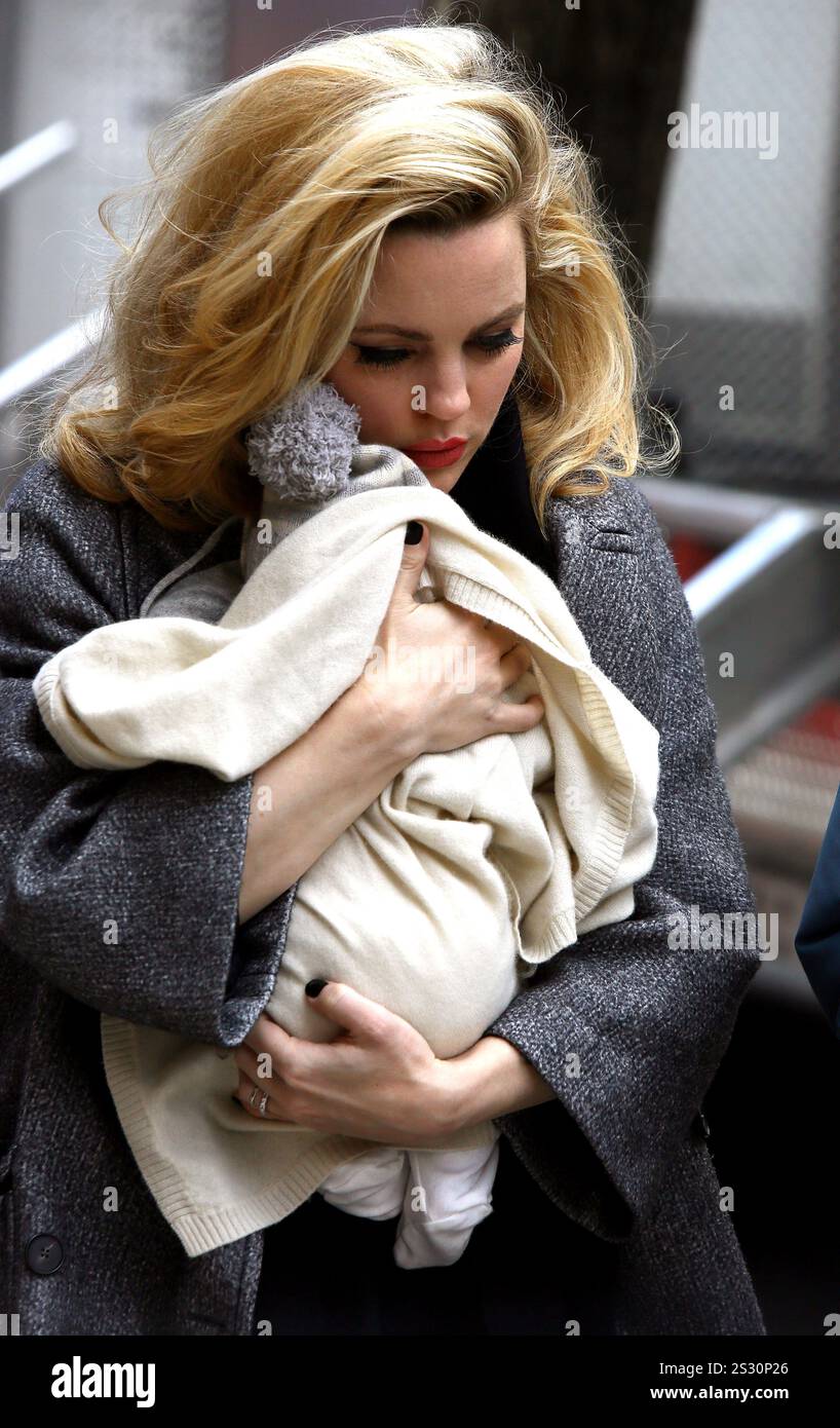Melissa George on the set of the ABC pilot 'Dangerous Liaisons' in New ...