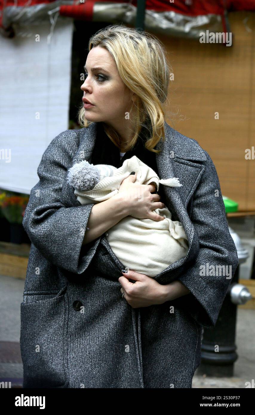 Melissa George on the set of the ABC pilot 'Dangerous Liaisons' in New ...