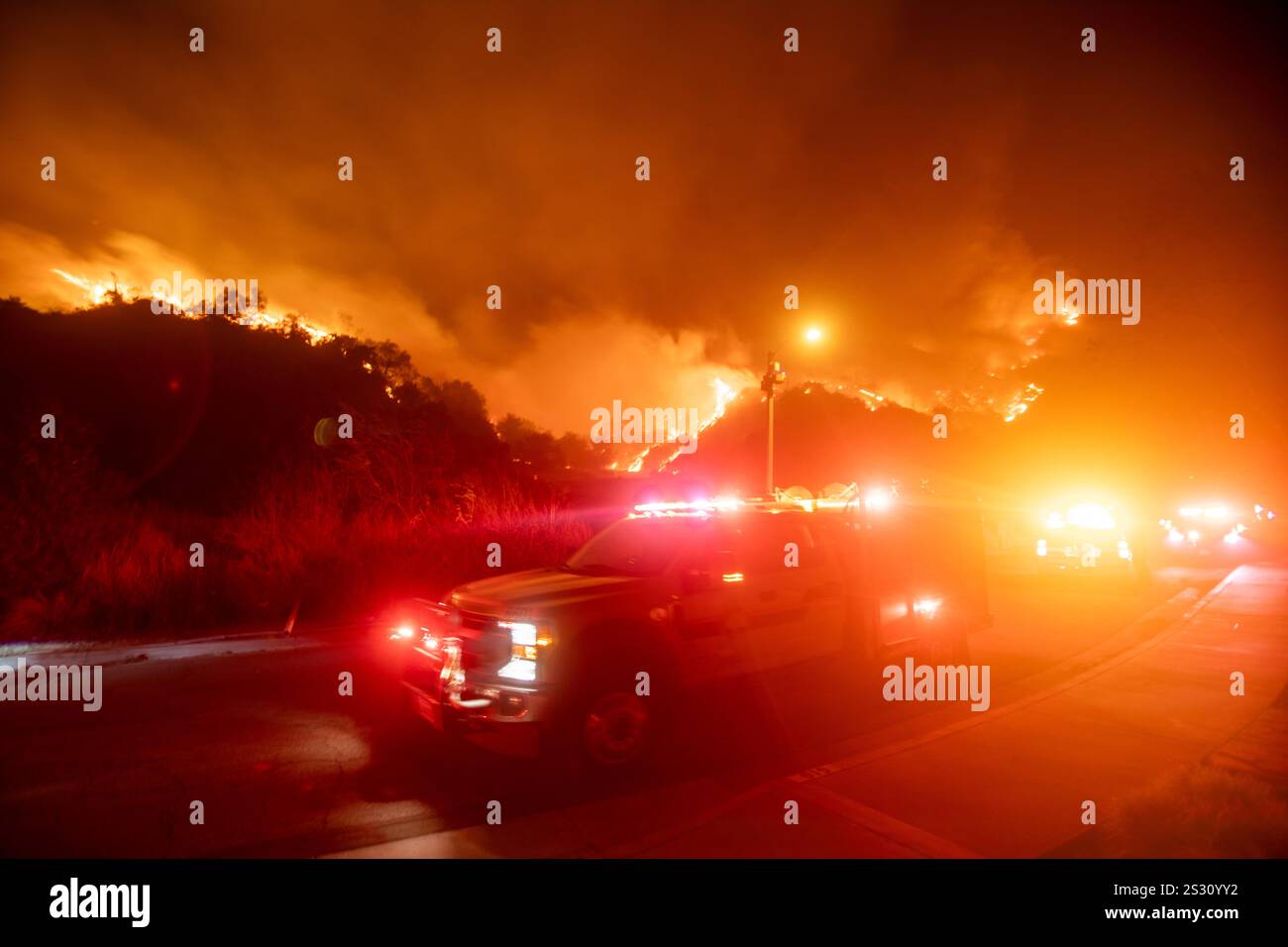 Los Angeles, United States. 08th Jan, 2025. The Eaton fire burns in ...