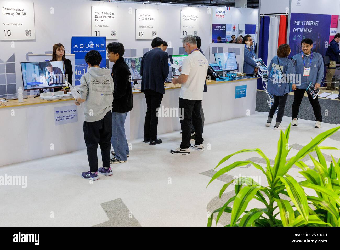 Las Vegas, USA. 07th Jan, 2025. The CES 2025 show floor at the Venetian ...