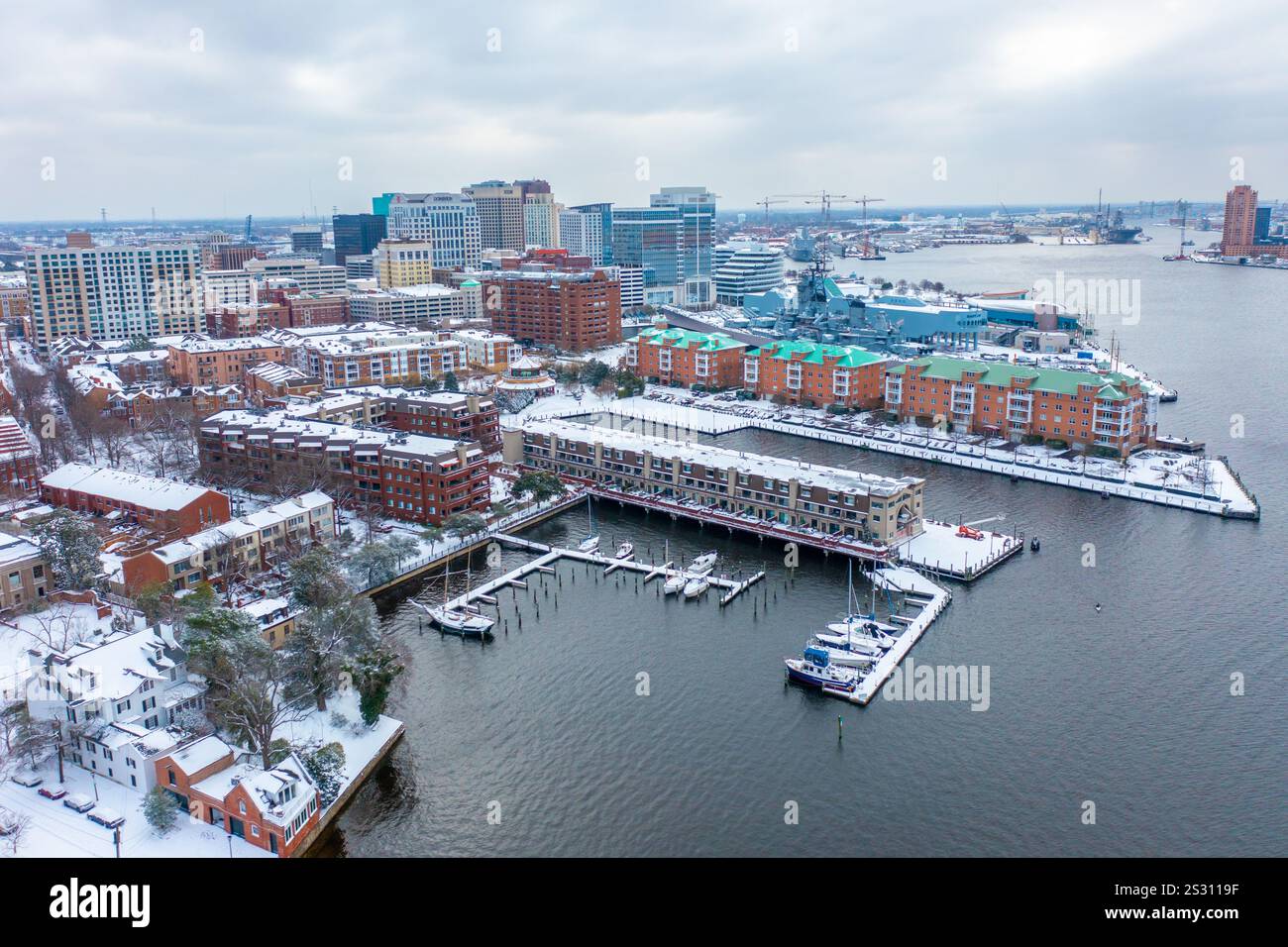 Aerial View of Norfolk Snow looking towards the Chrysler Stock Photo ...