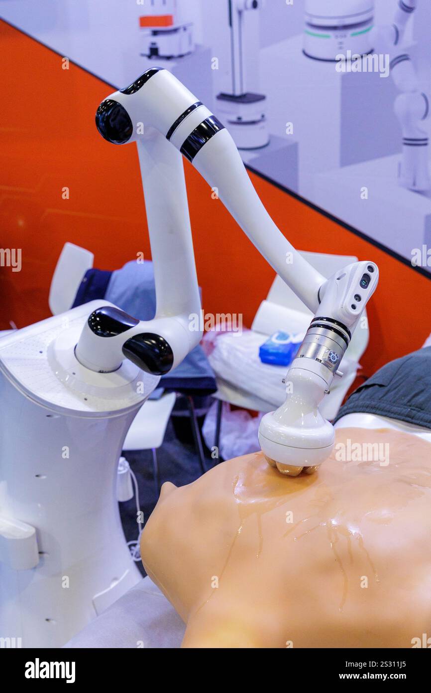 Las Vegas, USA. 07th Jan, 2025. Realman AI Massage Robot, by Oymotion ...