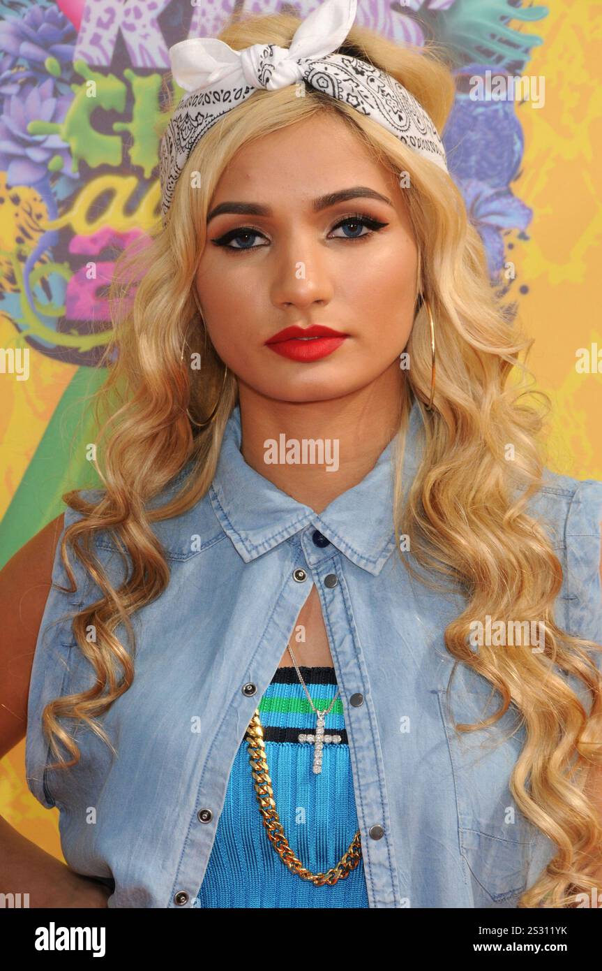 Pia Mia Perez at 27th Nickelodeon Kids Choice Awards March 29th 2014 ...