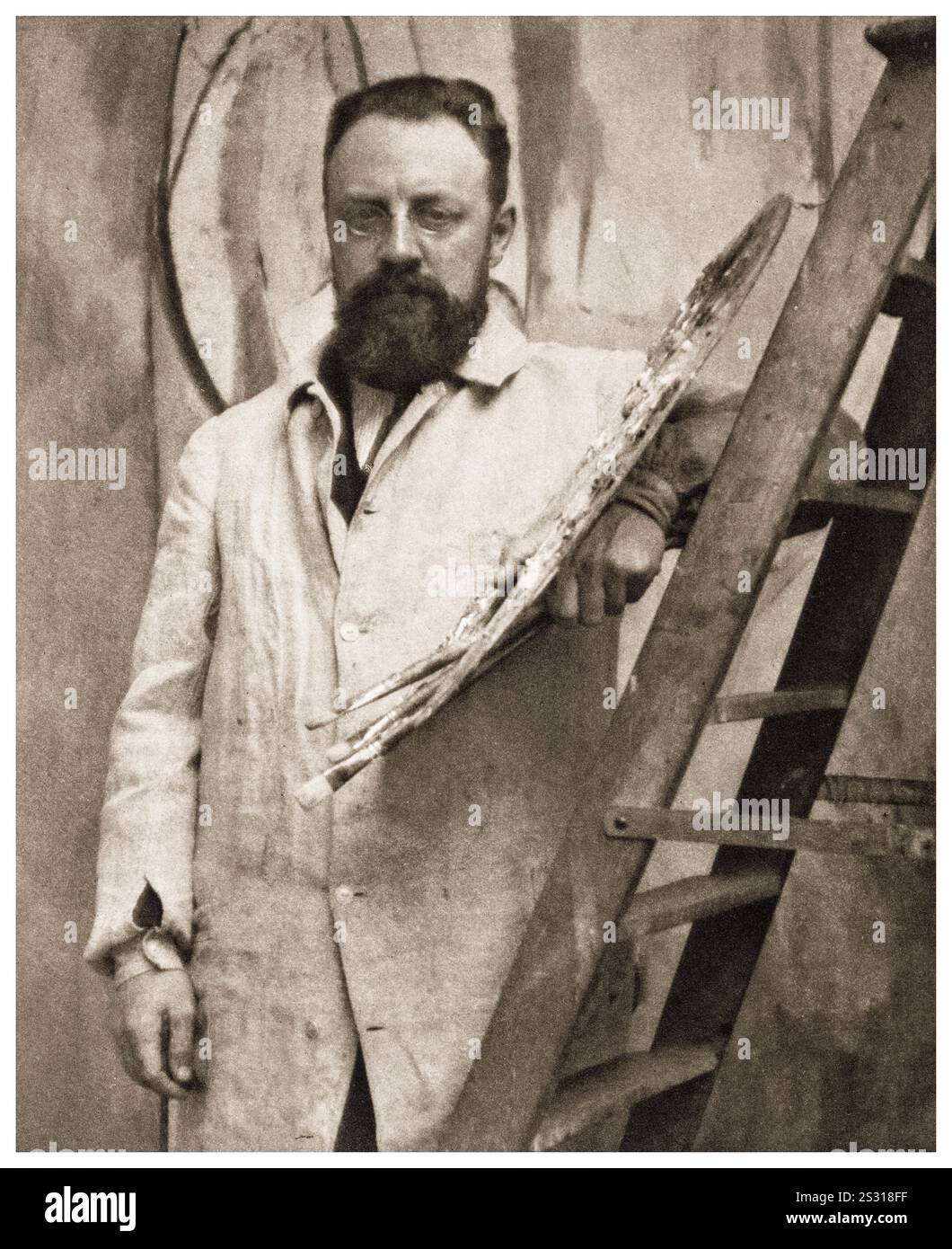 Studio portraits 1900s Cut Out Stock Images & Pictures - Alamy