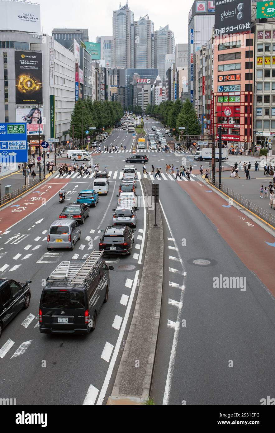 Traffic congestion tokyo hi-res stock photography and images - Alamy