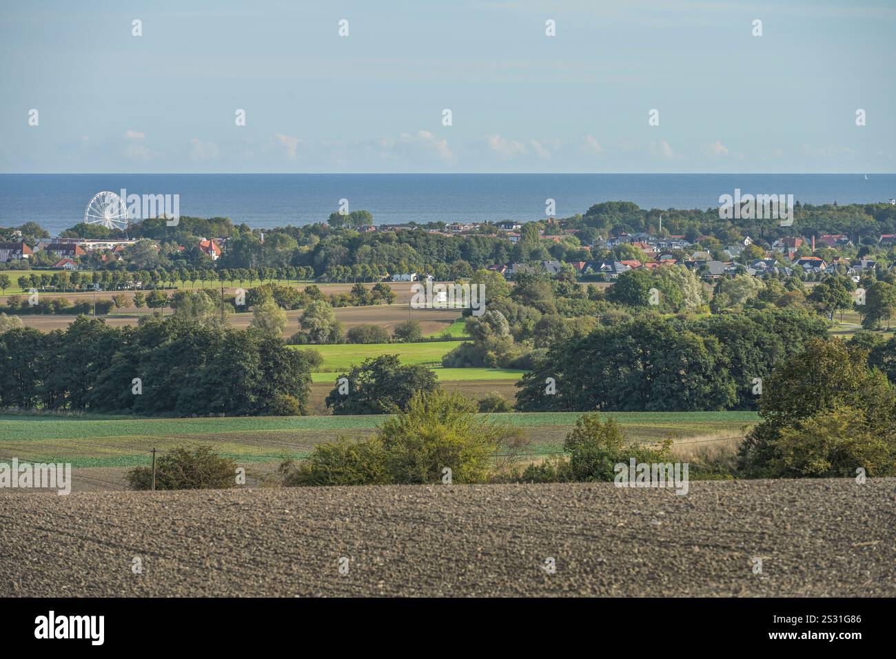 Aussicht vom Leuchtturm Buk, Bastorf Richtung Ostsee und Kühlungsborn ...